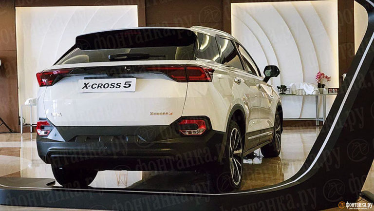Показ АО «АвтоВАЗ» прототипа нового кроссовера LADA X-cross 5