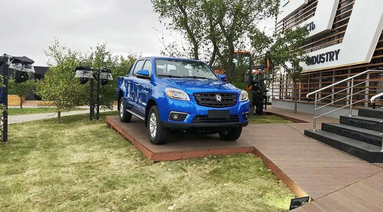 Бензиновый пикап Sollers ST6 поступил в продажу — от 2,4 млн. руб