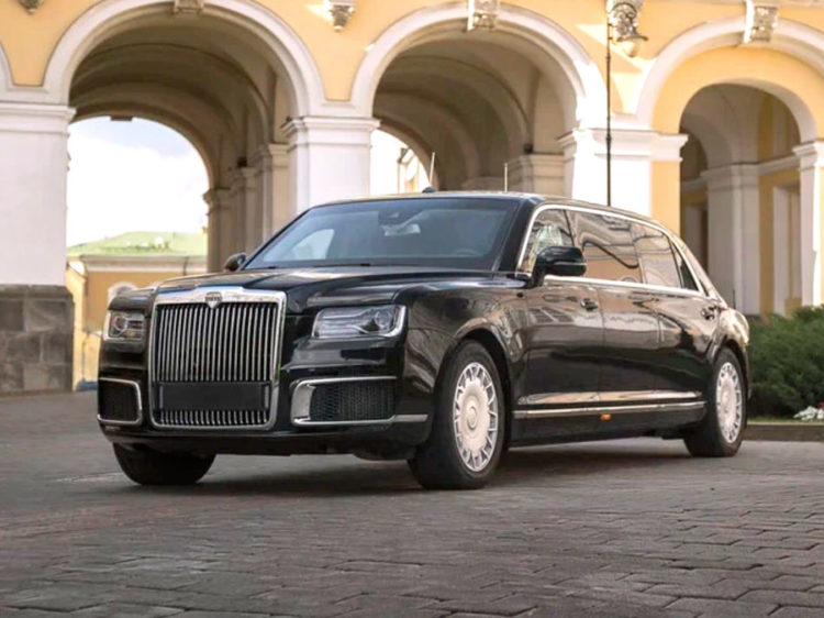 Обновленный Aurus Senat 2025 представят в июне на ПМЭФ-2025